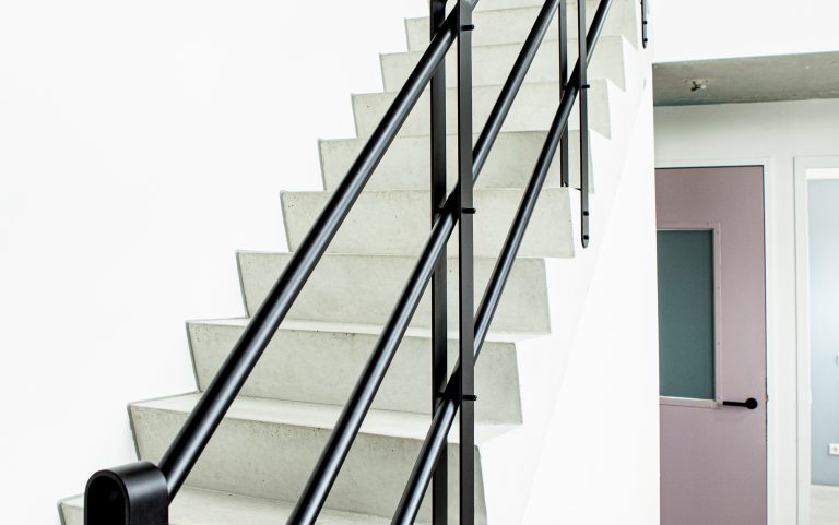 RC stair rails - Daphna Laurens